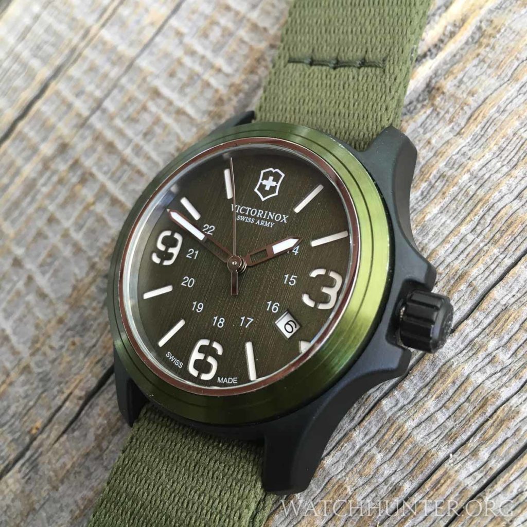 Victorinox Swiss Army Original - Watch Hunter - Watch Reviews, Photos ...