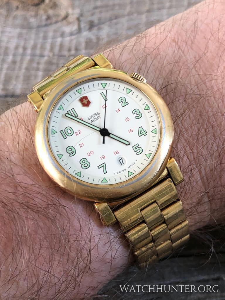 MEET THE WATCH: Victorinox Swiss Army Golden Delta - Watch Hunter ...